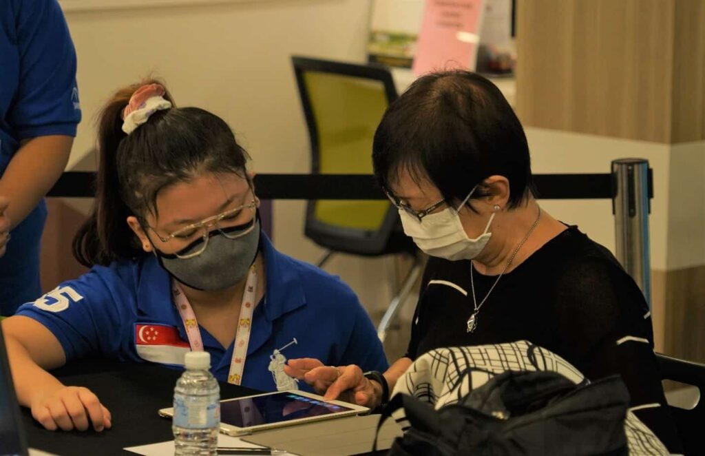 Senior Members of SMOU Learn How to Zoom to Stay Connected - SeaVoices ...