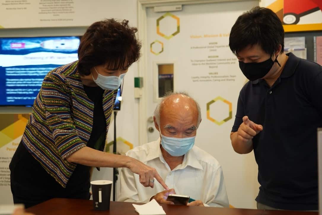 Senior Members of SMOU Learn How to Zoom to Stay Connected - SeaVoices ...